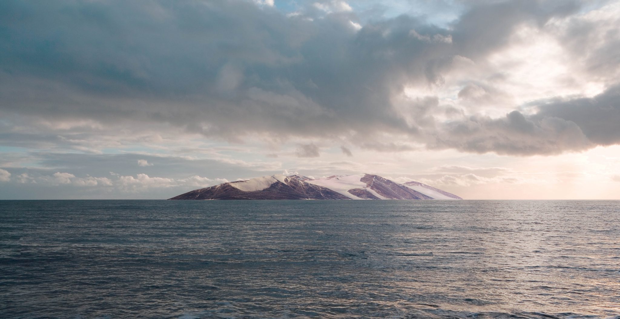 The Light Horizon - Two Rooms